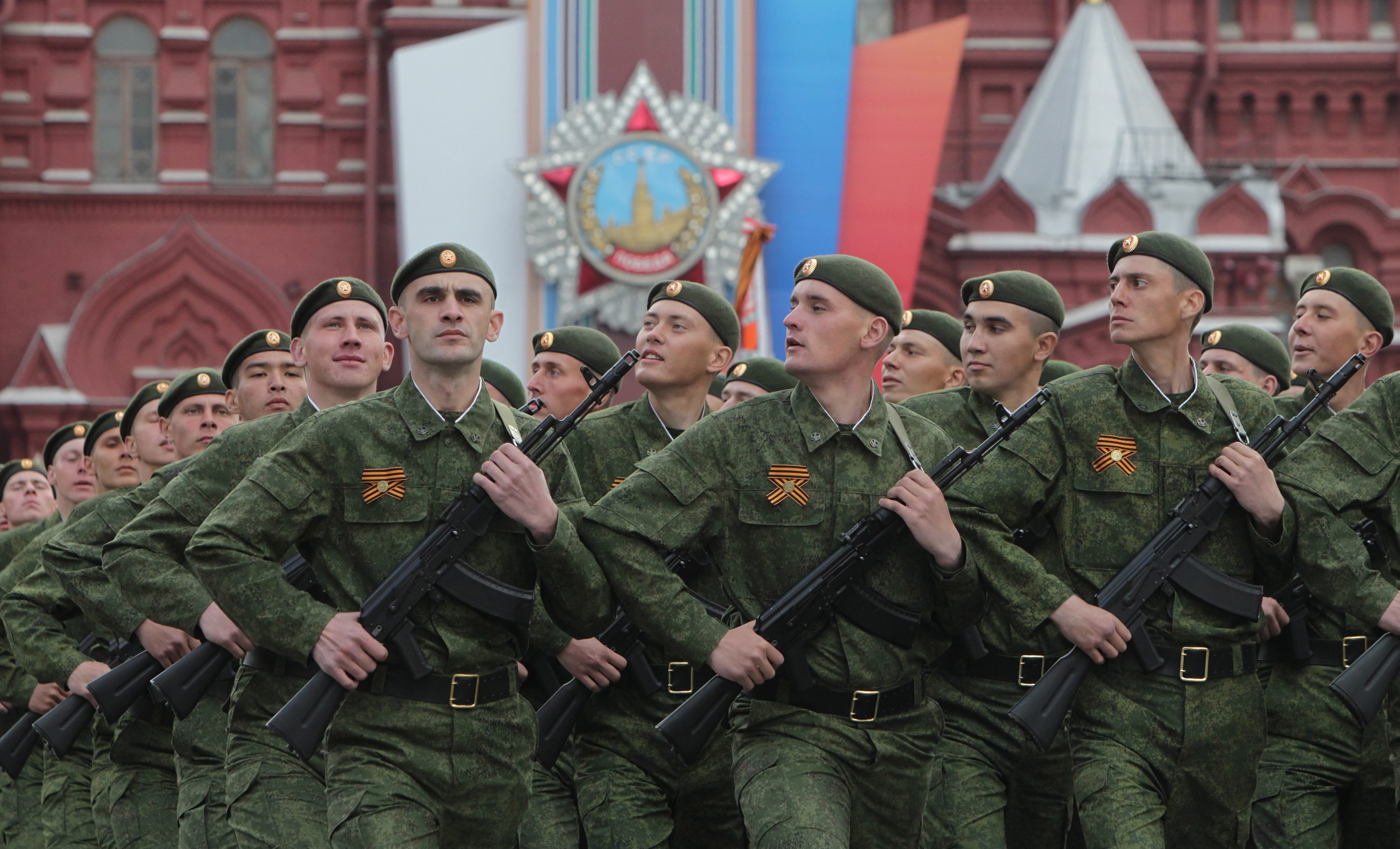 По предварителни оценки в тържествата ще участват около 14 милиона души | dnes.dir.bg