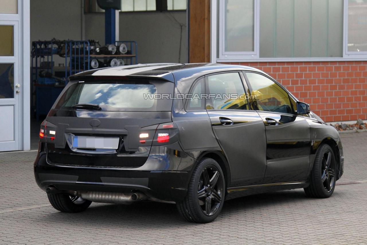 Първи снимки на Mercedes B-Class AMG | auto.dir.bg