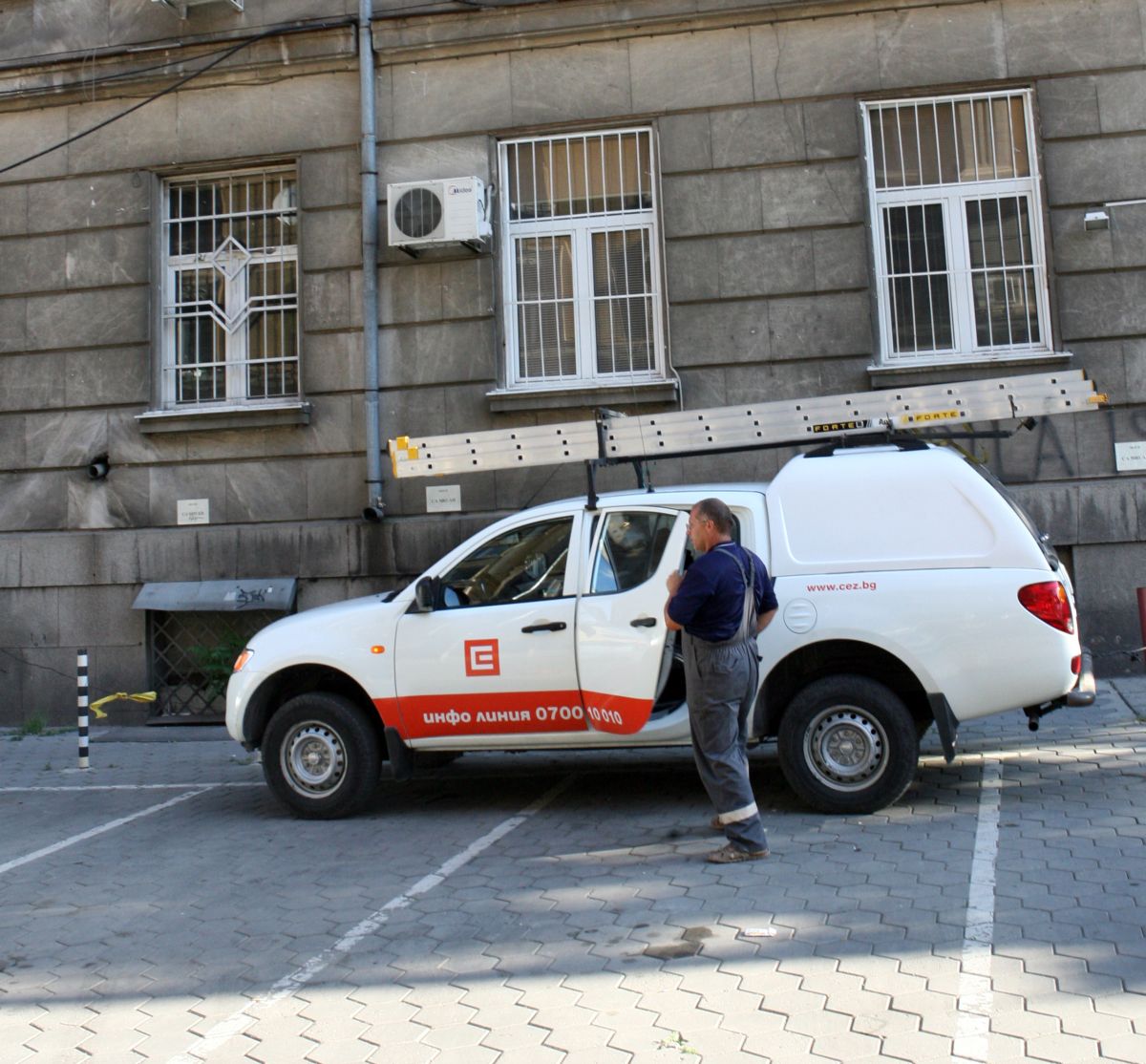 ЧЕЗ работи за отстраняване на щетите сн архив Dnes Dir Bg