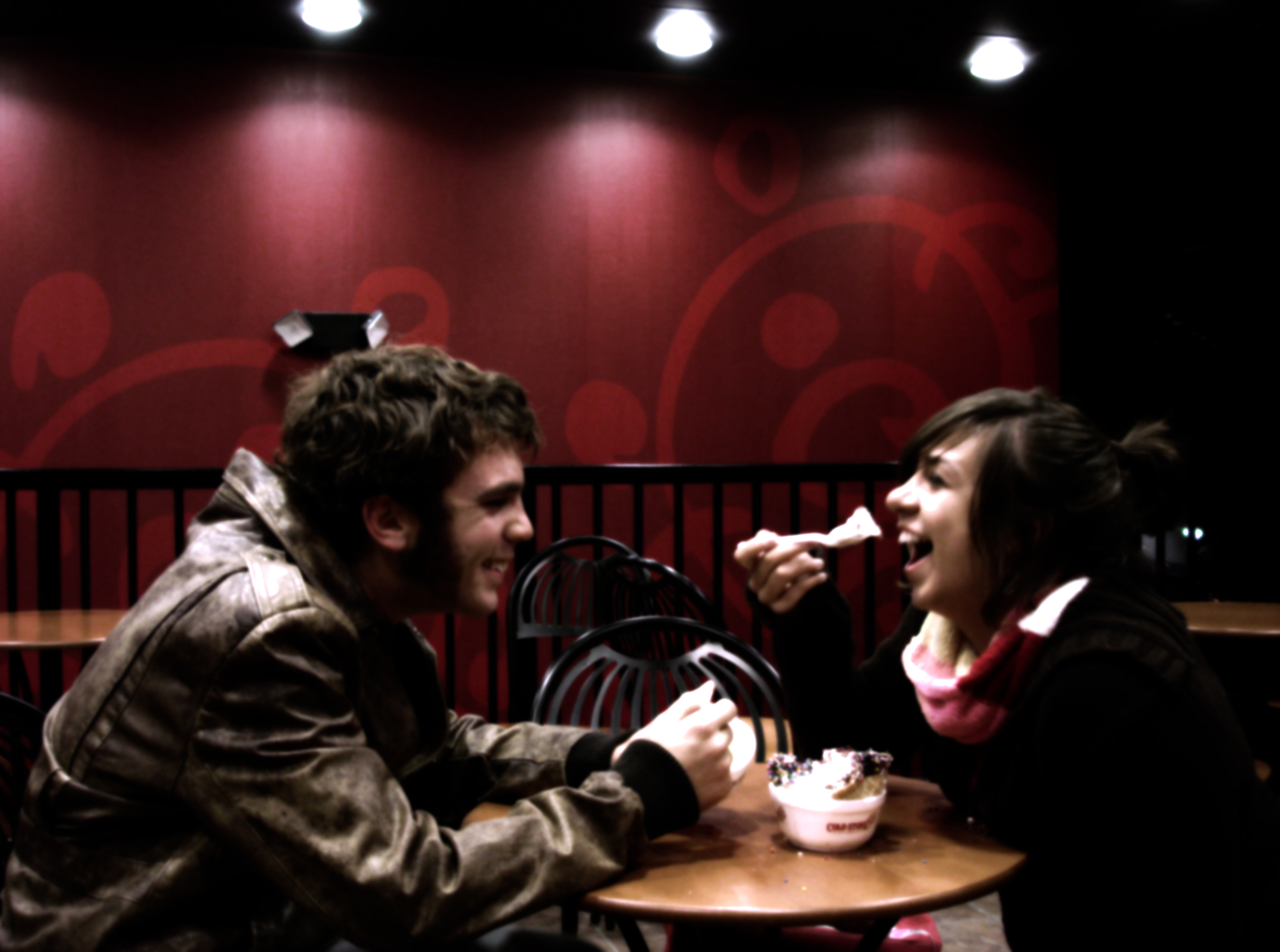 В съвременните представи за романтика вече не влиза задължението на мъжа да плати сметката