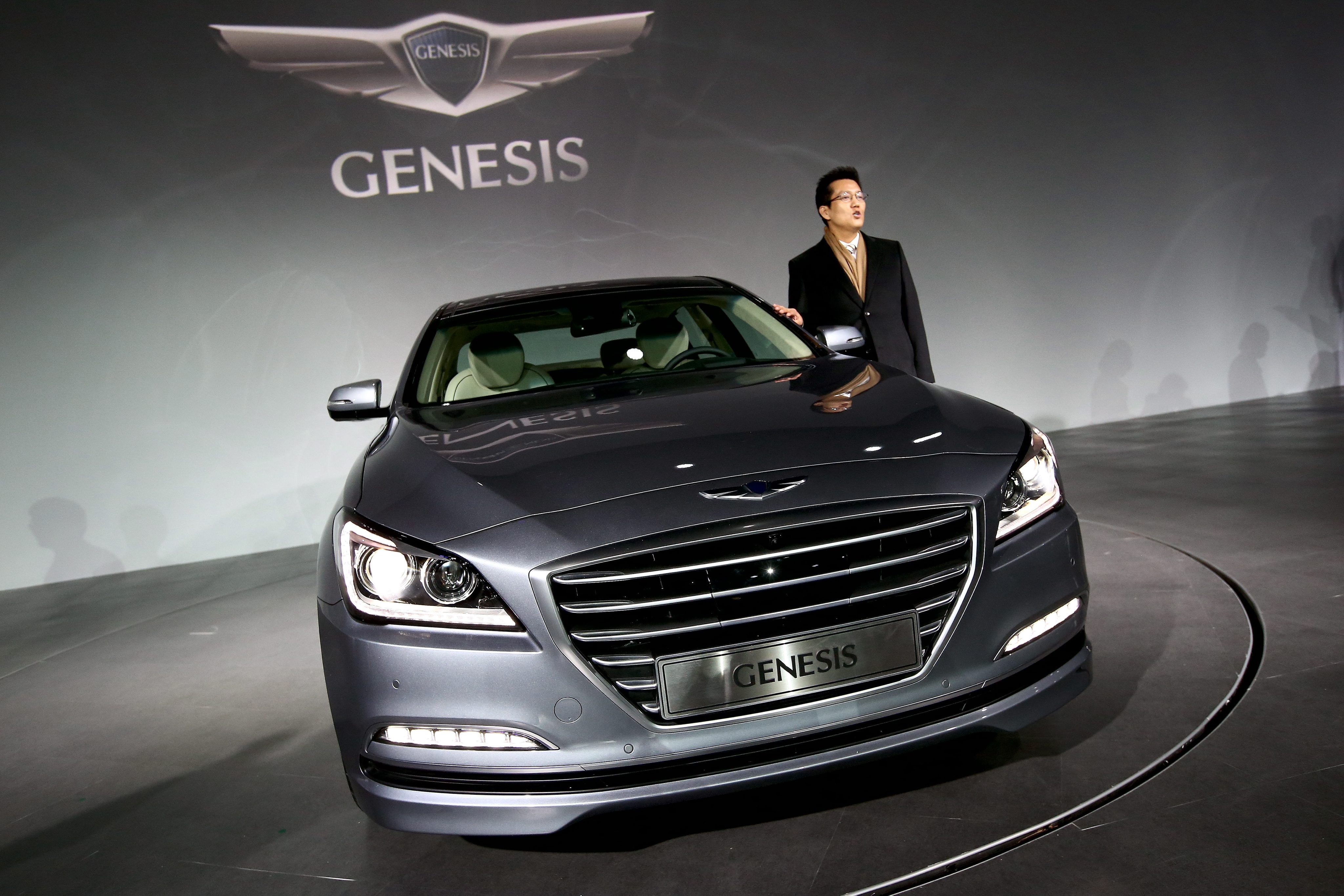 Hyundai представи новия Genesis | auto.dir.bg