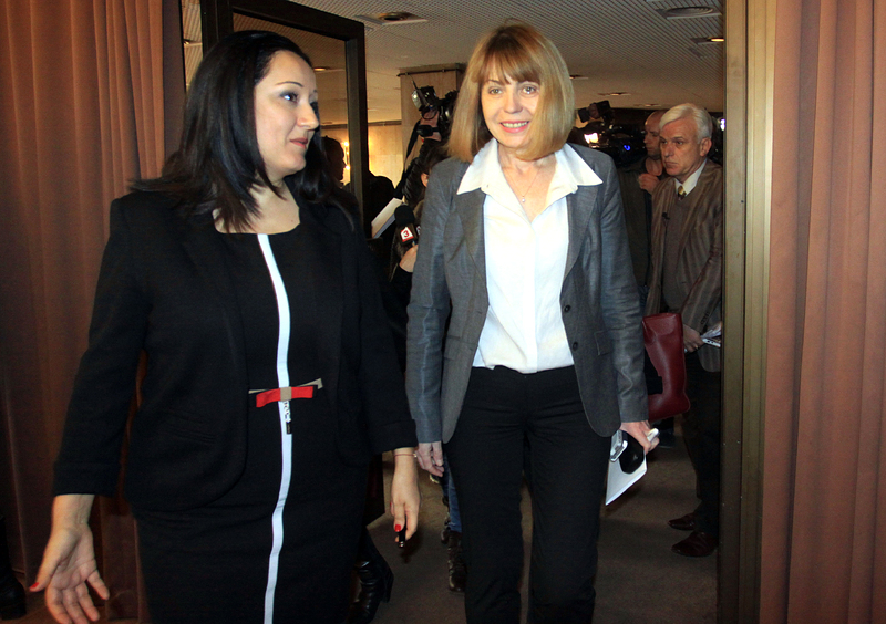 Министър Лиляна Павлова и кметът Йорданка Фандъкова разясняваха програмата за саниране на