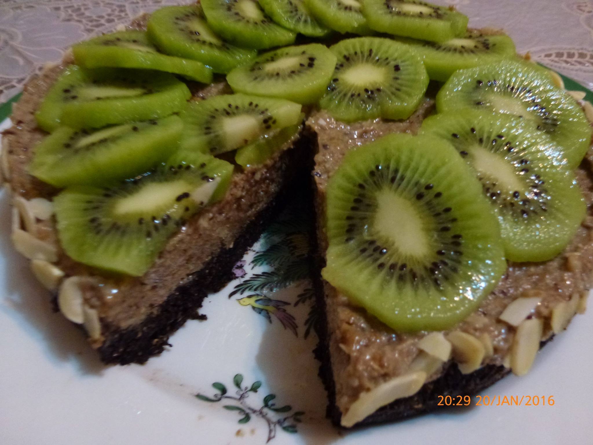 Плодова торта без бяло брашно и захар | vkusotii.dir.bg