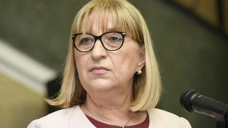 Цецка Цачева подчерта, че Комитетът против изтезанията смята, че ...