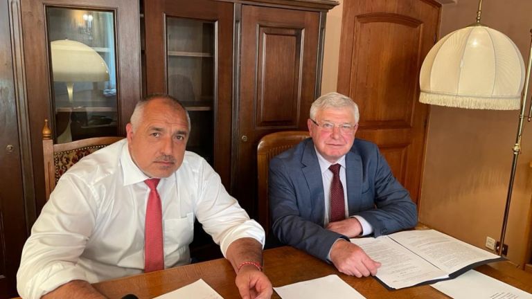 Премиерът в оставка Бойко Борисов и министърът на финансите в оставка Кирил Ананиев Business