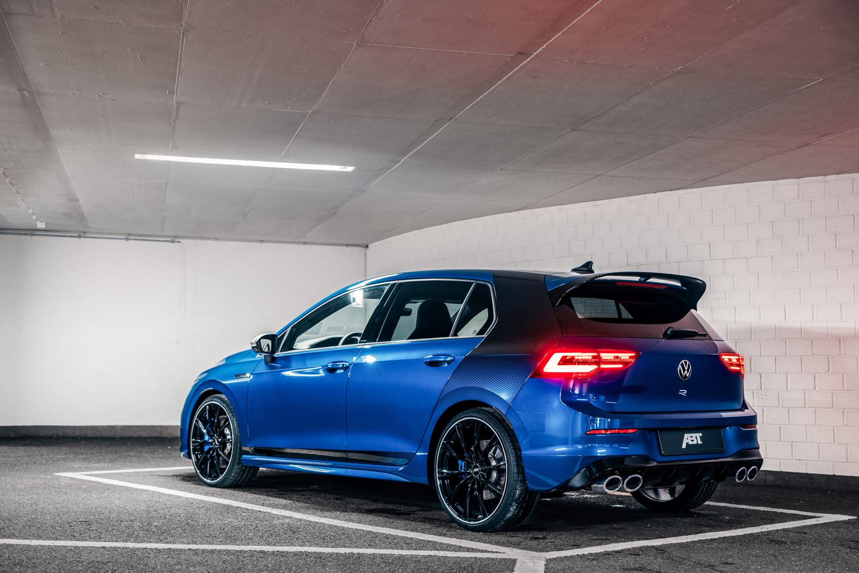 VW Golf R вече разполага с 384 конски сили | auto.dir.bg