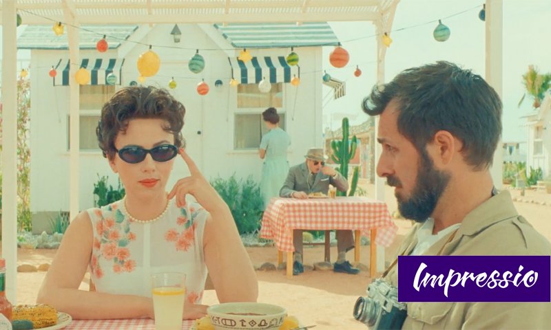 "Астероид сити" на Уес Андерсън: Ягодови шейкове, ядрена романтика и носталгия към Джеймс Дийн ...