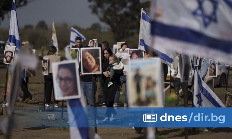 Снимки на лобното място на убитите младежи по време на фестивала Днес Dir Bg