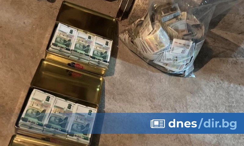 8 килограма наркотици и над половин милион лева иззеха при спецакция на ...