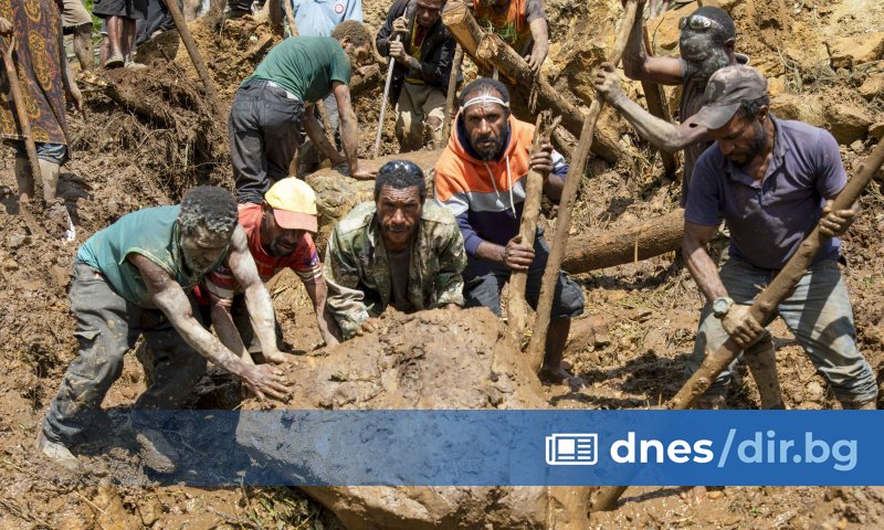 Евакуират близо 8000 души заради опасения от ново свлачище в Папуа Нова Гвинея (снимки) | dnes ...