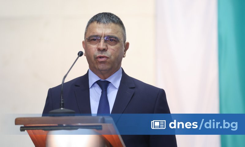 Атанас Илков: Ще има сменени областни директори на МВР там, където има ...