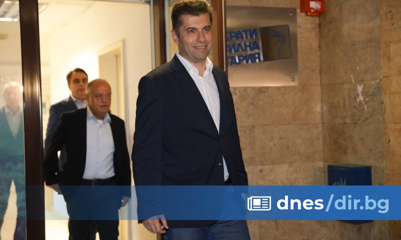 Коментари - ПП-ДБ отговориха на ГЕРБ: Борисов за премиер е абсолютно неприемливо предложение ...