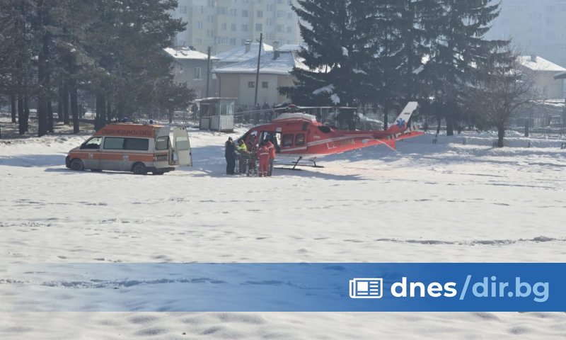 Вдигнаха медицинския хеликоптер заради тежко падане от шейна край ...