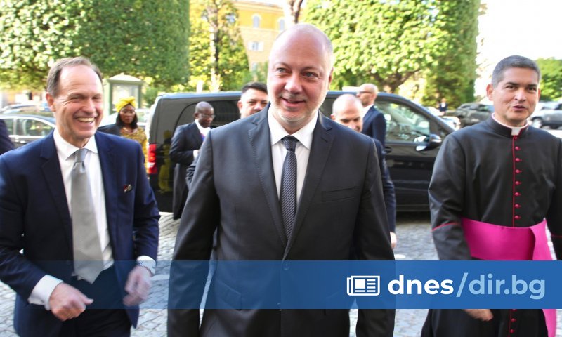Желязков на аудиенция при папа Лъв XIV, ще се срещне и с Мелони | dnes.dir.bg