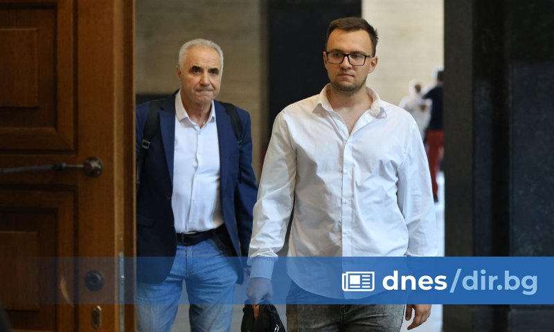 Коментари - Споразумение и 9 месеца условна присъда за Кристиян Бойков по делото за теча на ...