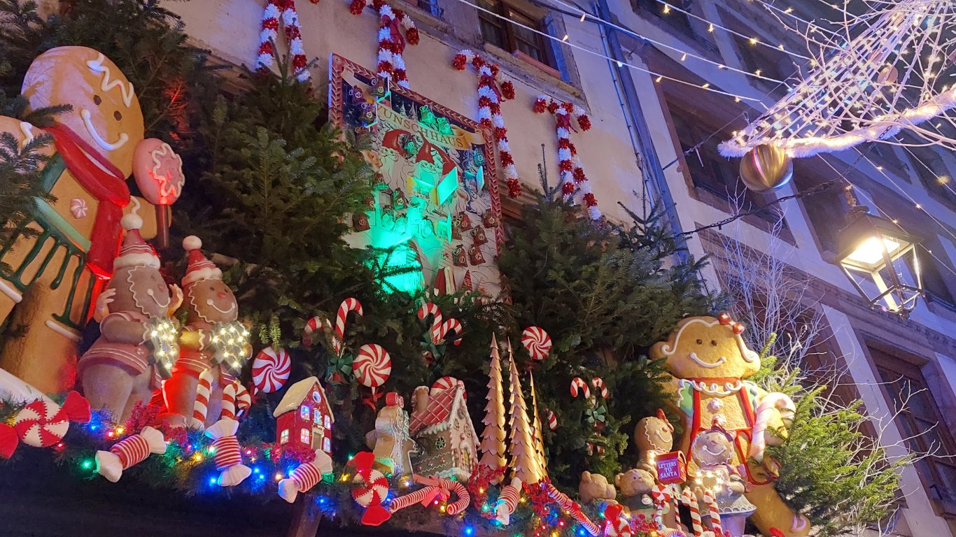 Страсбург - столицата на Коледа и родното място на коледните базари ...