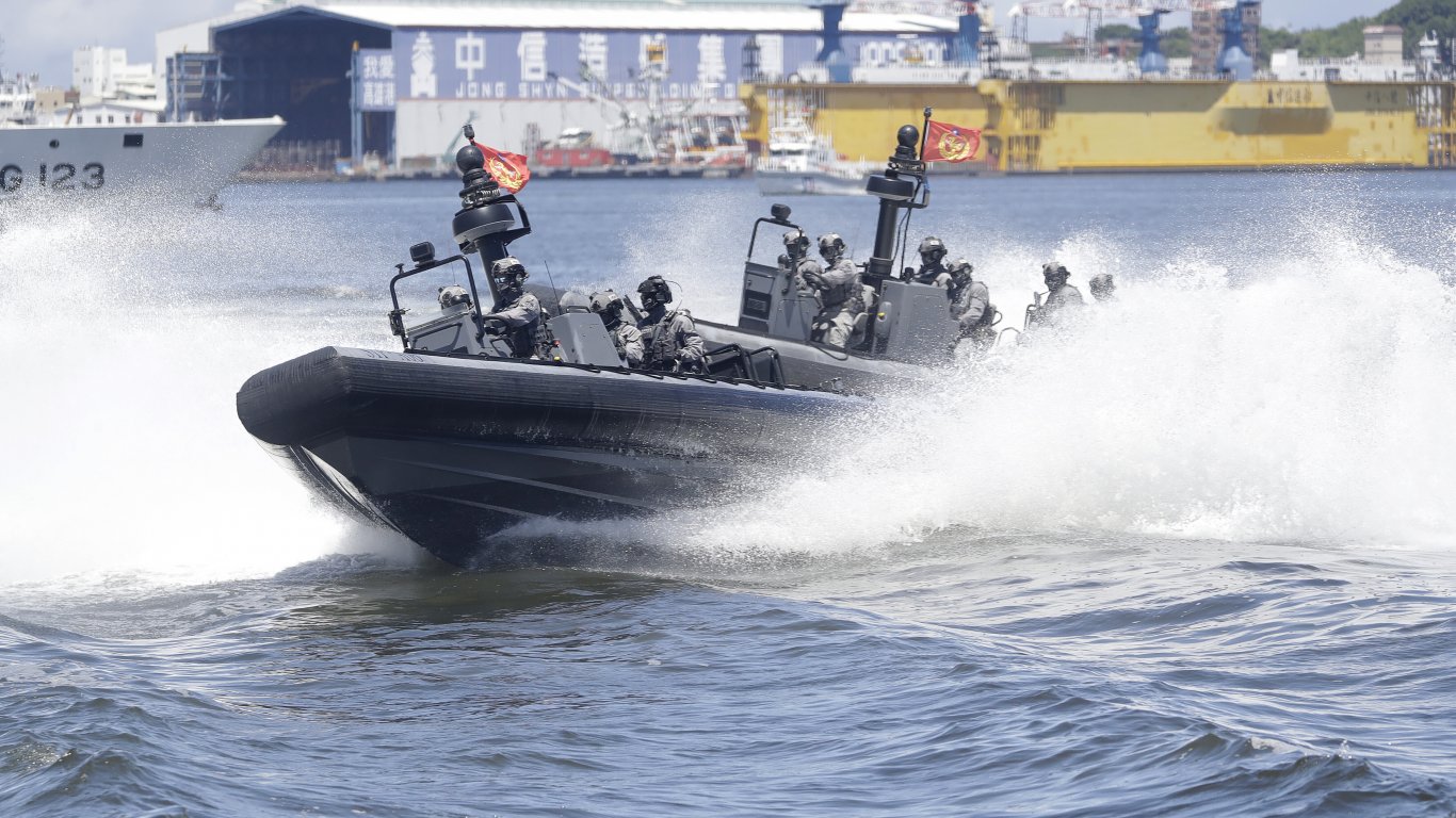 Kонгресмени нарекоха китайските военни учения около Тайван "умишлена ...