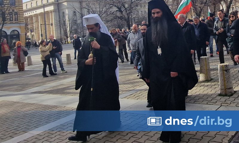 Патриарх Даниил отслужи литургия и оглави шествие в памет на ...