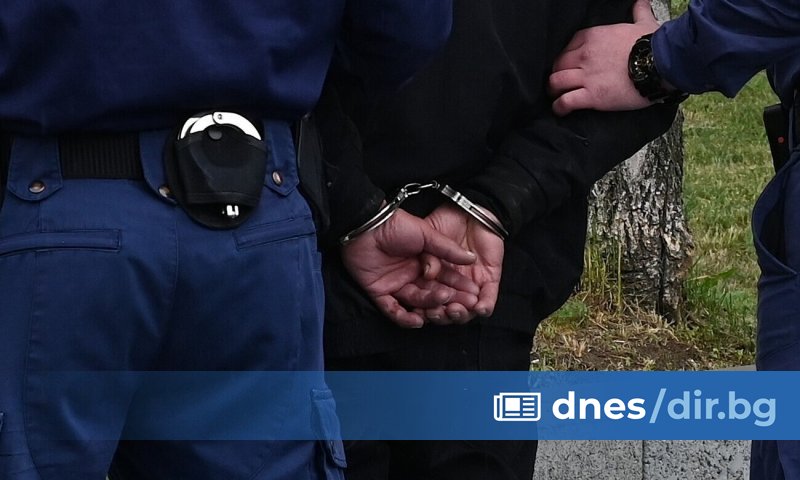 Полицията хвана украинец на кокаин зад волана и разби наркобаза край ...