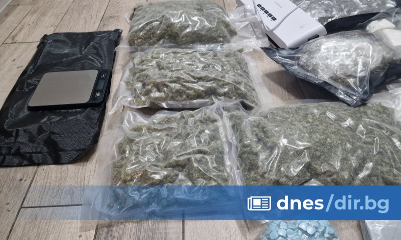 Половин килограм канабис откриха до оградата на детска градина във ...