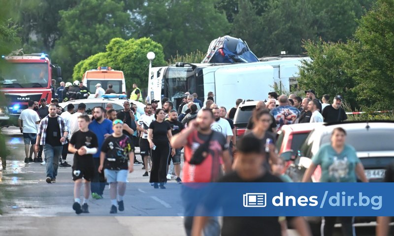 Катастрофа между автобус и коли на "Челопешко шосе" в София, има ...
