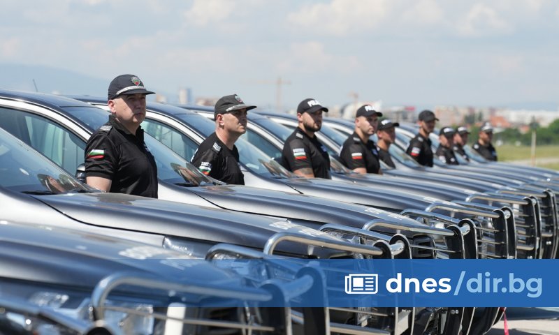 "Гранична полиция" се сдоби с нови 213 автомобила и 88 камери за 10,5 ...